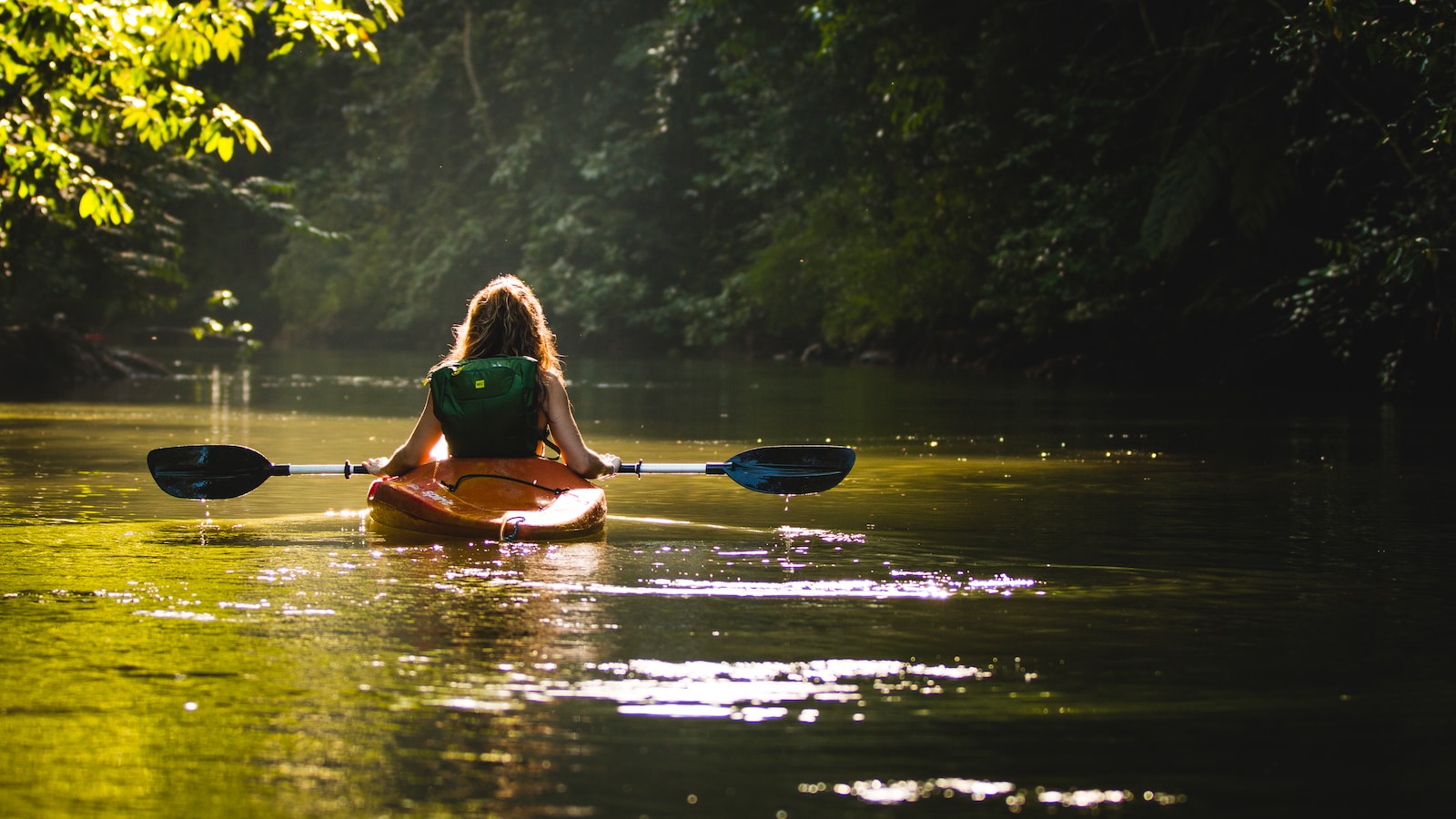 Best Kayak for Women: Top Picks and Buying Guide - Crazy Camping Girl